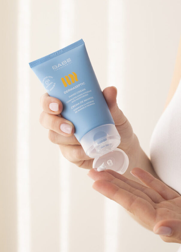 Dermaseptic Hand Cream - Laboratorios BABÉ | La Fórmula del Cuidado
